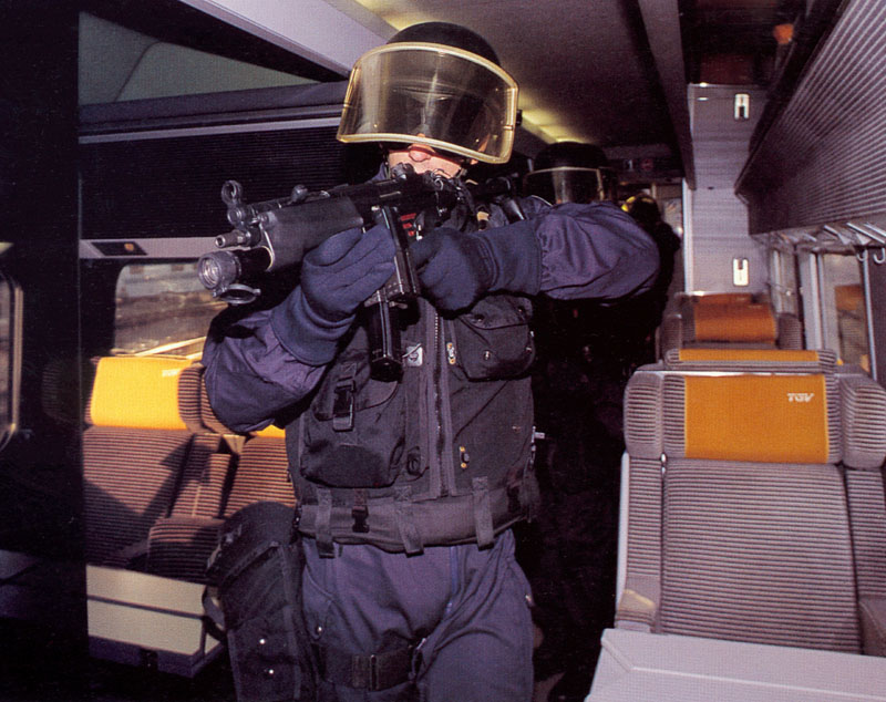 BEMIL 아카이브 - 유용원의 군사세계